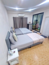 W Mansion_E_King Bed_2-3 Person 3 yak 5-2 Viphavadee | RentHub.in.th